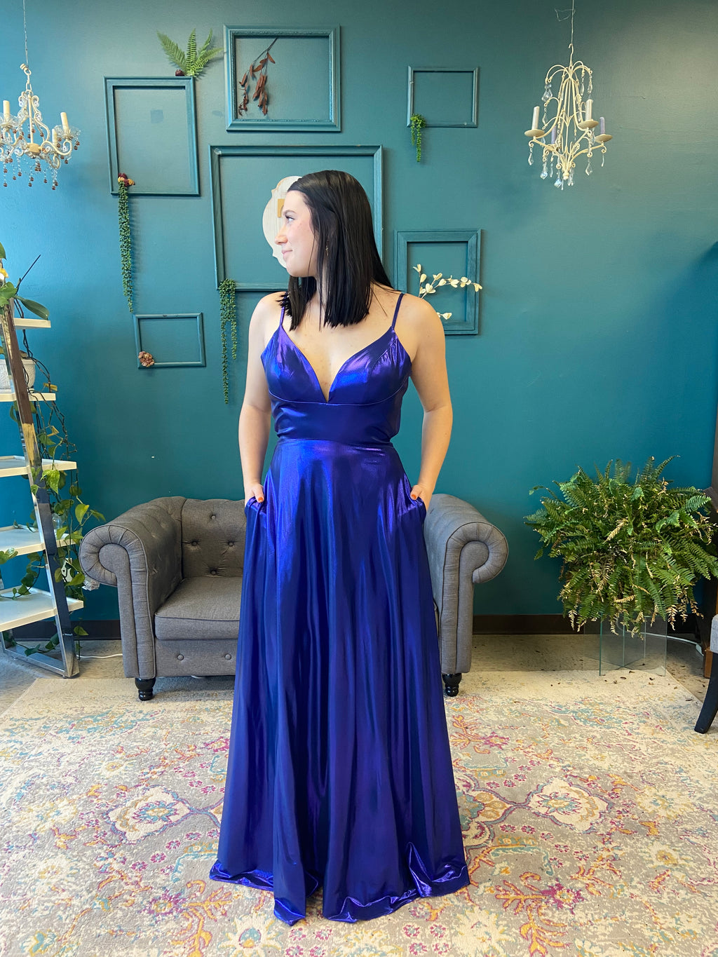 16179 – Tennile's Boutique and Formals